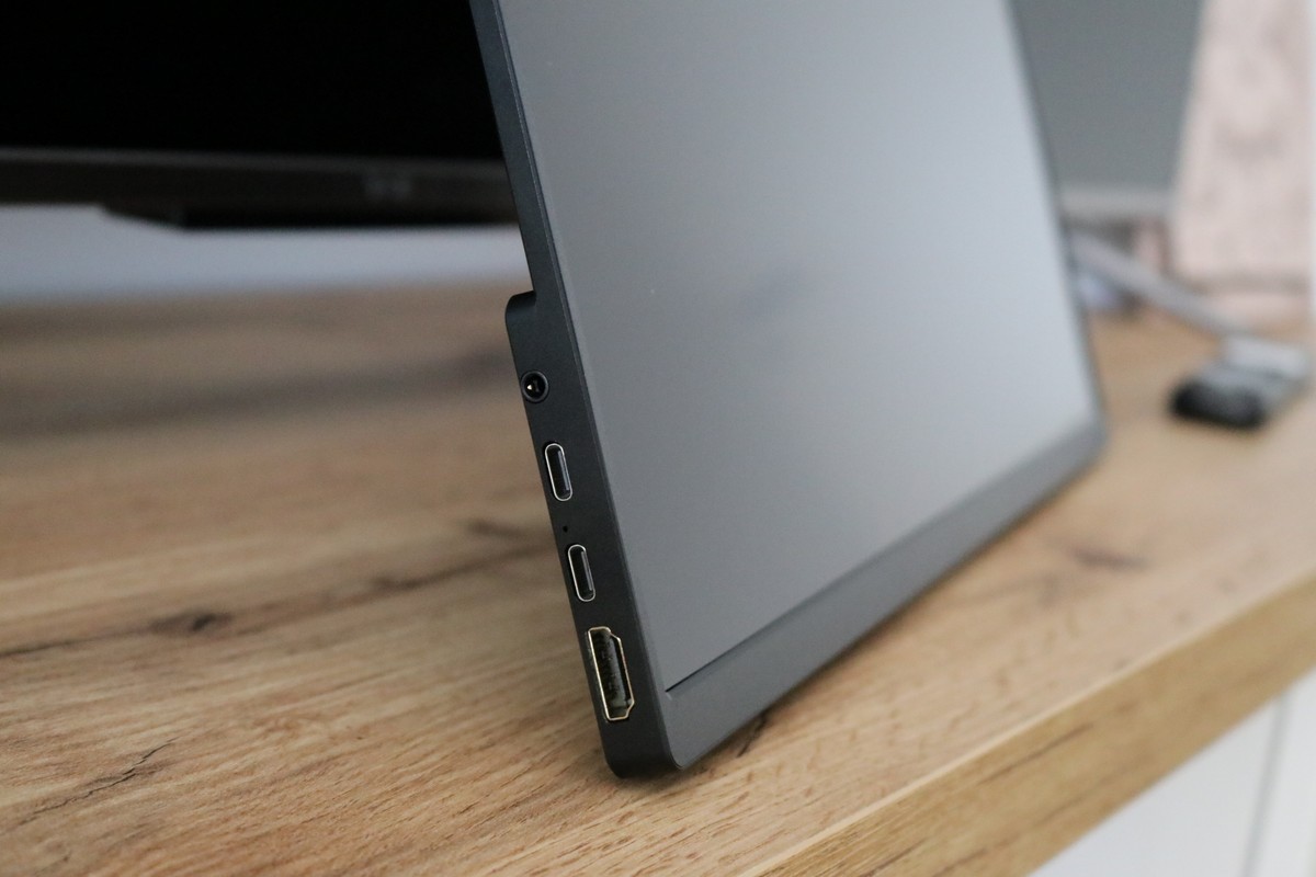 Monitor portabil BlitzWolf BW-PCM9 - review